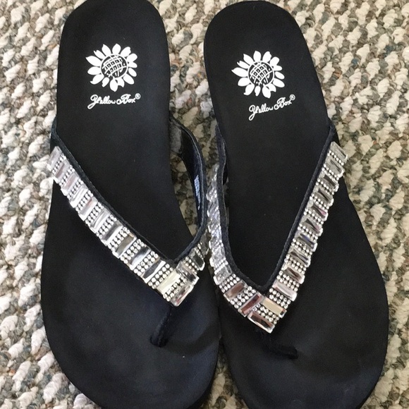 Yellow Box | Shoes | Yellow Box Shawnee Flip Flop | Poshmark